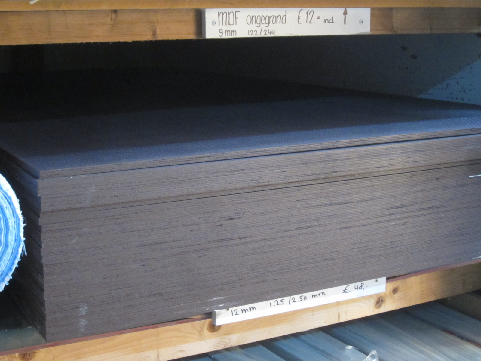 Betonplex platen 12 mm berken anti slip, 1.22/2.44 mtr - Boshoeve Hout ...