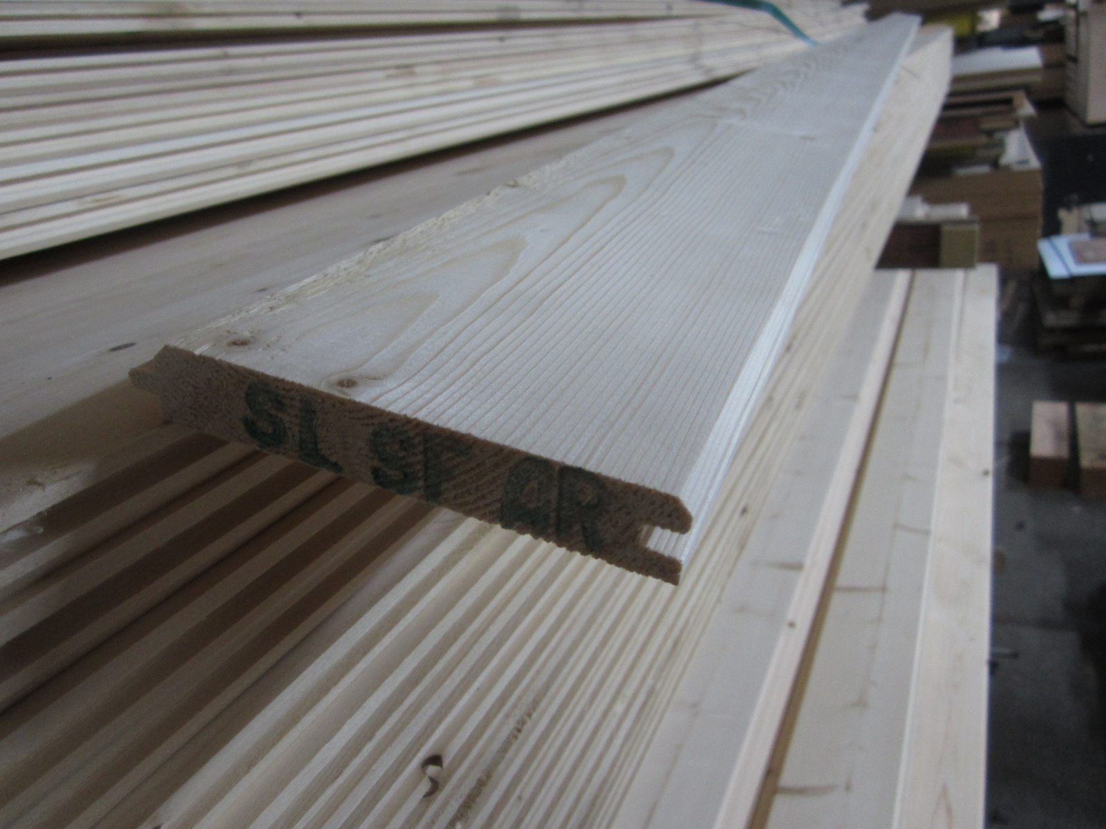 Vuren vellingschroten 18 mm, 11,5 cm breed. - Boshoeve Hout en ...